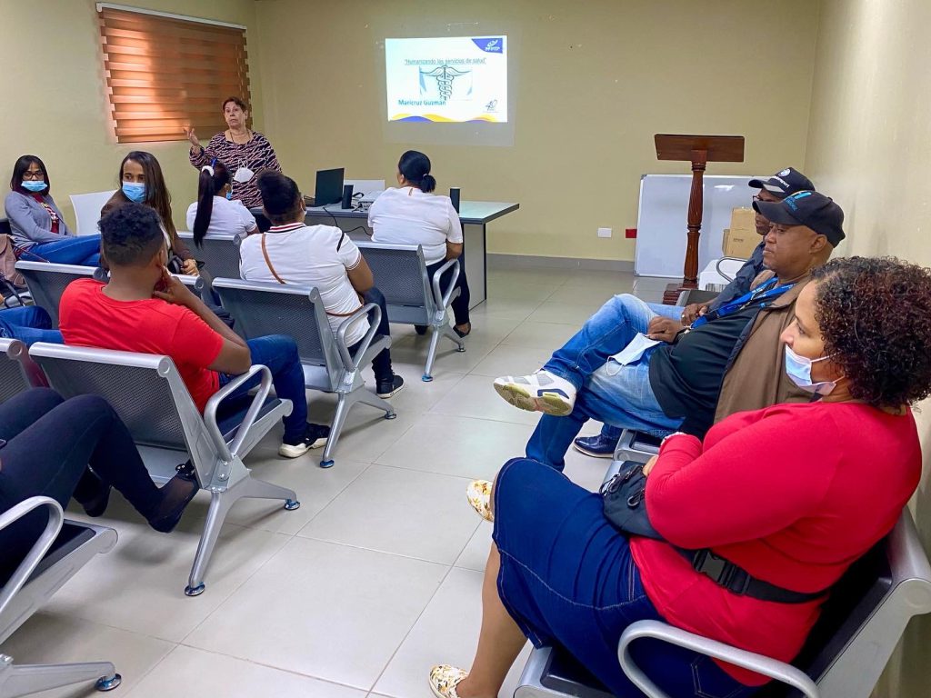 Hospital de Engombe capacita personal sobre “Humanización de los ...